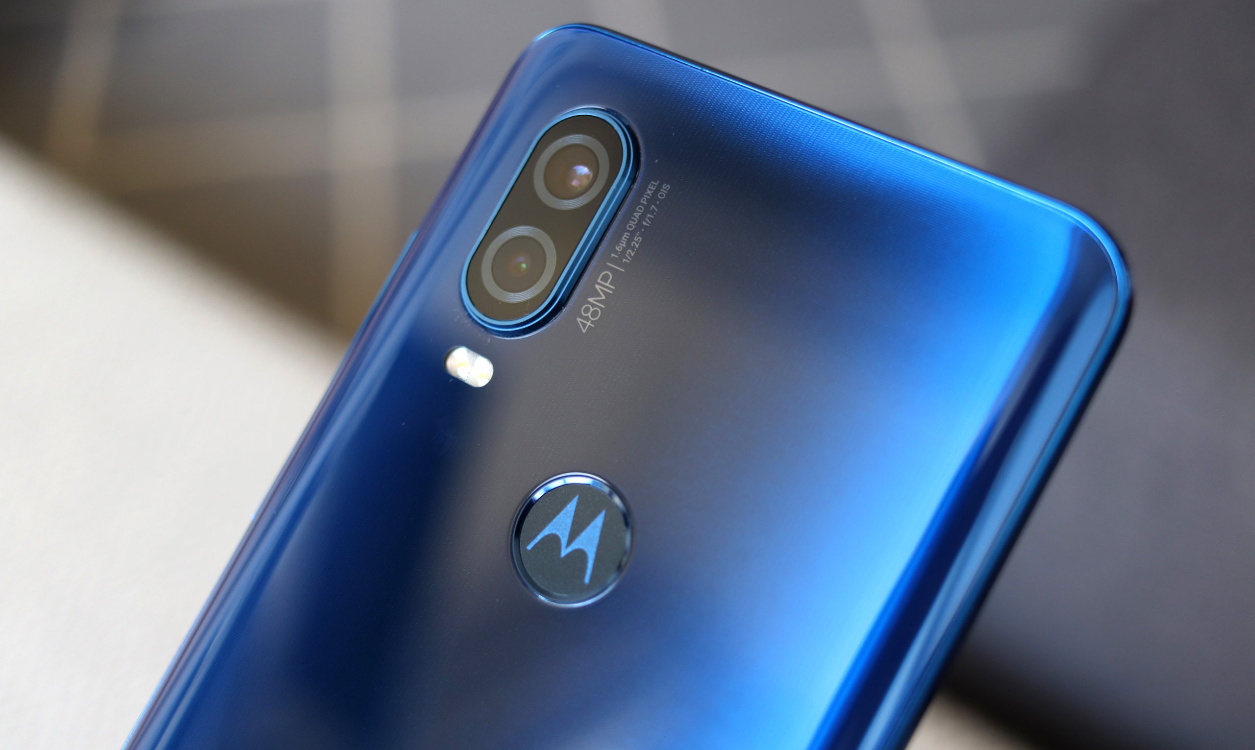 Motorola One Vision é bom? Vale a pena? [Review] - Mobizoo